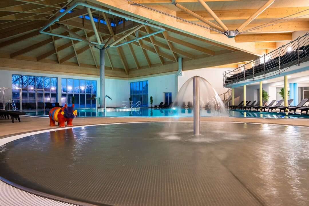 Vstupy do novootvoreného vodného sveta TERMÁL CENTRUM GALANDIA ...